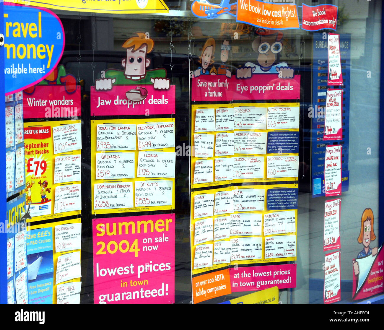 Travel agency window hi-res stock photography and images - Alamy