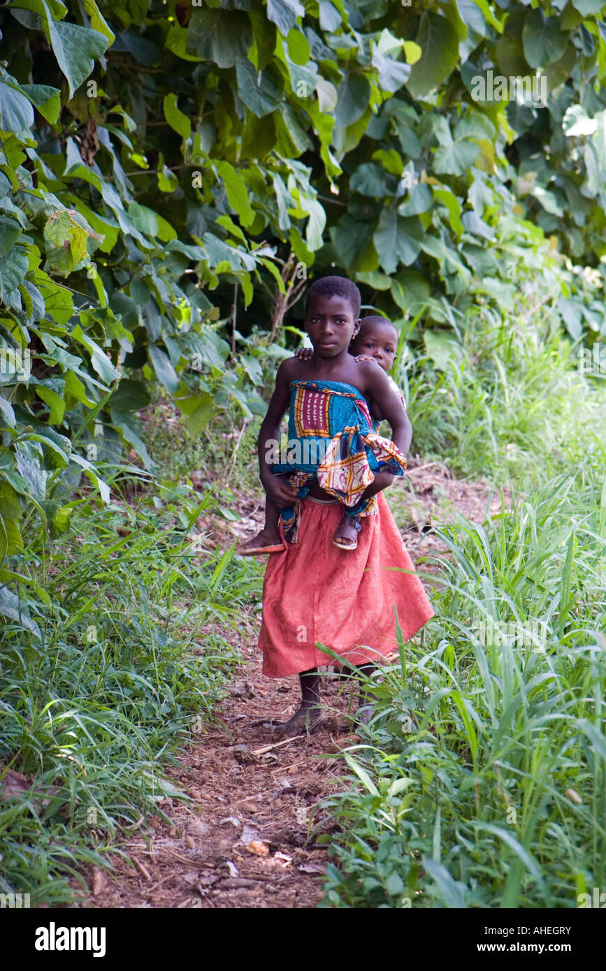 Humanitaire hi-res stock photography and images - Alamy