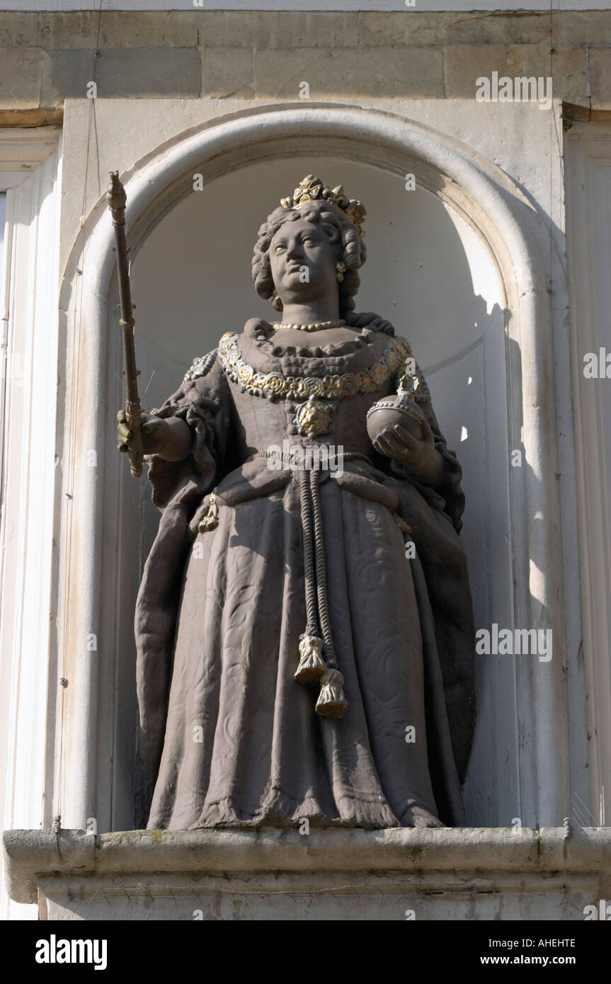 18th Century lead statue of Queen Anne at the Old Guildhall (1714 ...
