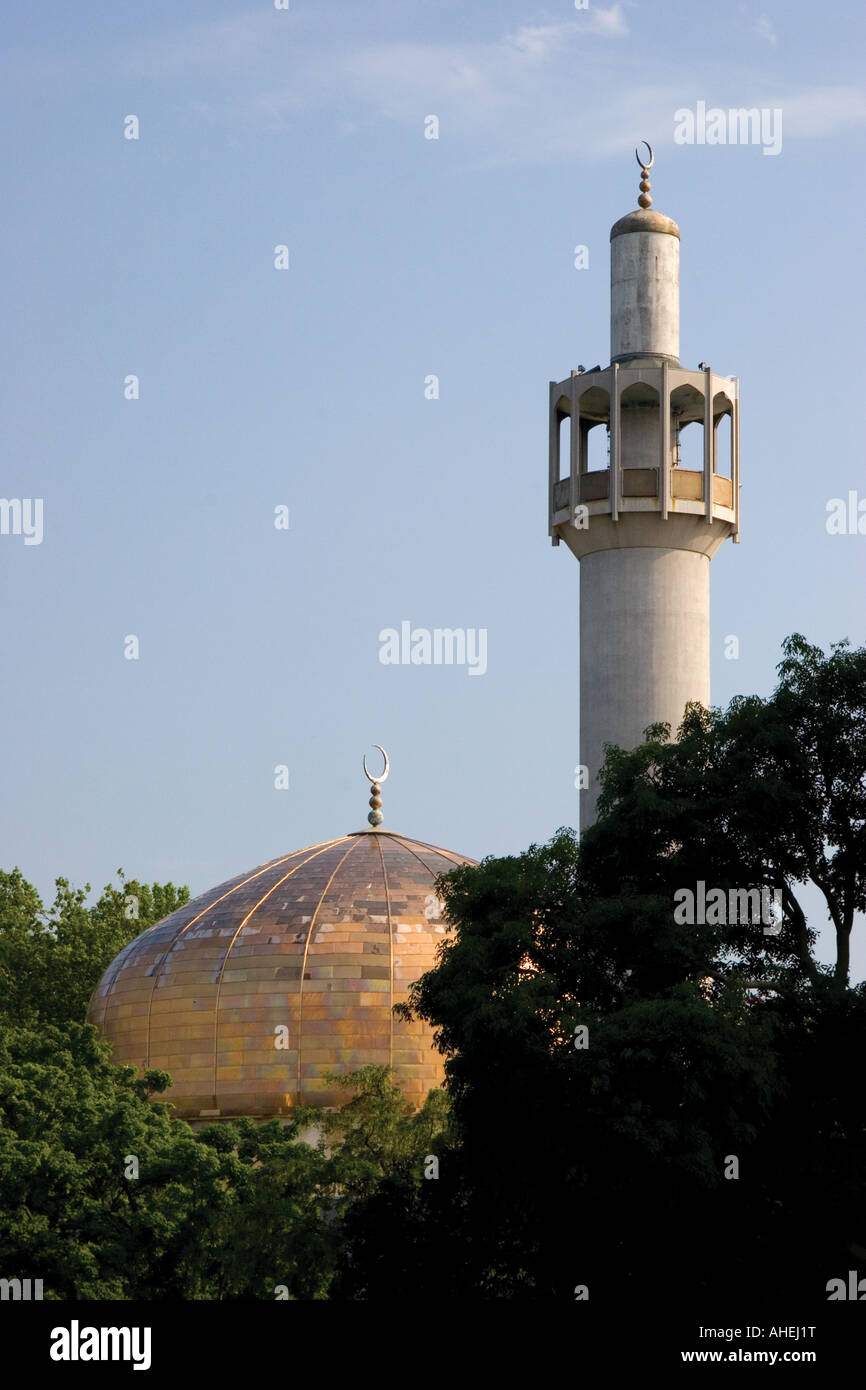 London Islamic Cultural Centre Stock Photo - Alamy