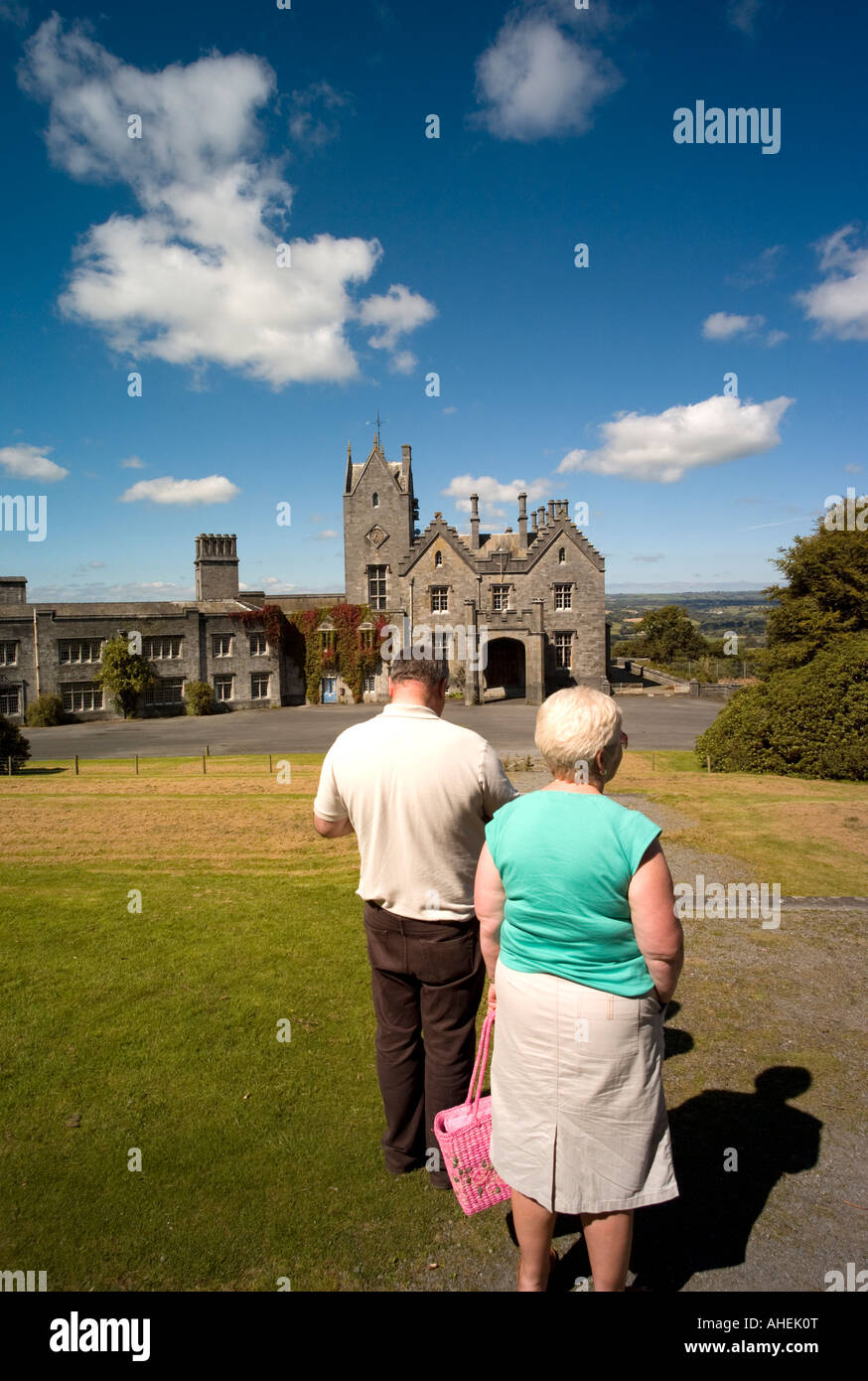 Golden grove gelli aur hi-res stock photography and images - Alamy