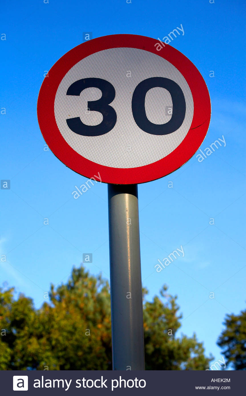 30 mph hi-res stock photography and images - Alamy