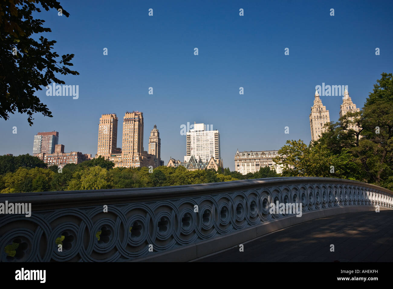 Bow bridge upper west side manhattan hi-res stock photography and ...