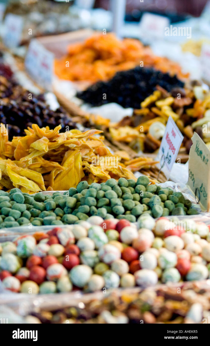 dried fruit on a market stall Stock Photo - Alamy