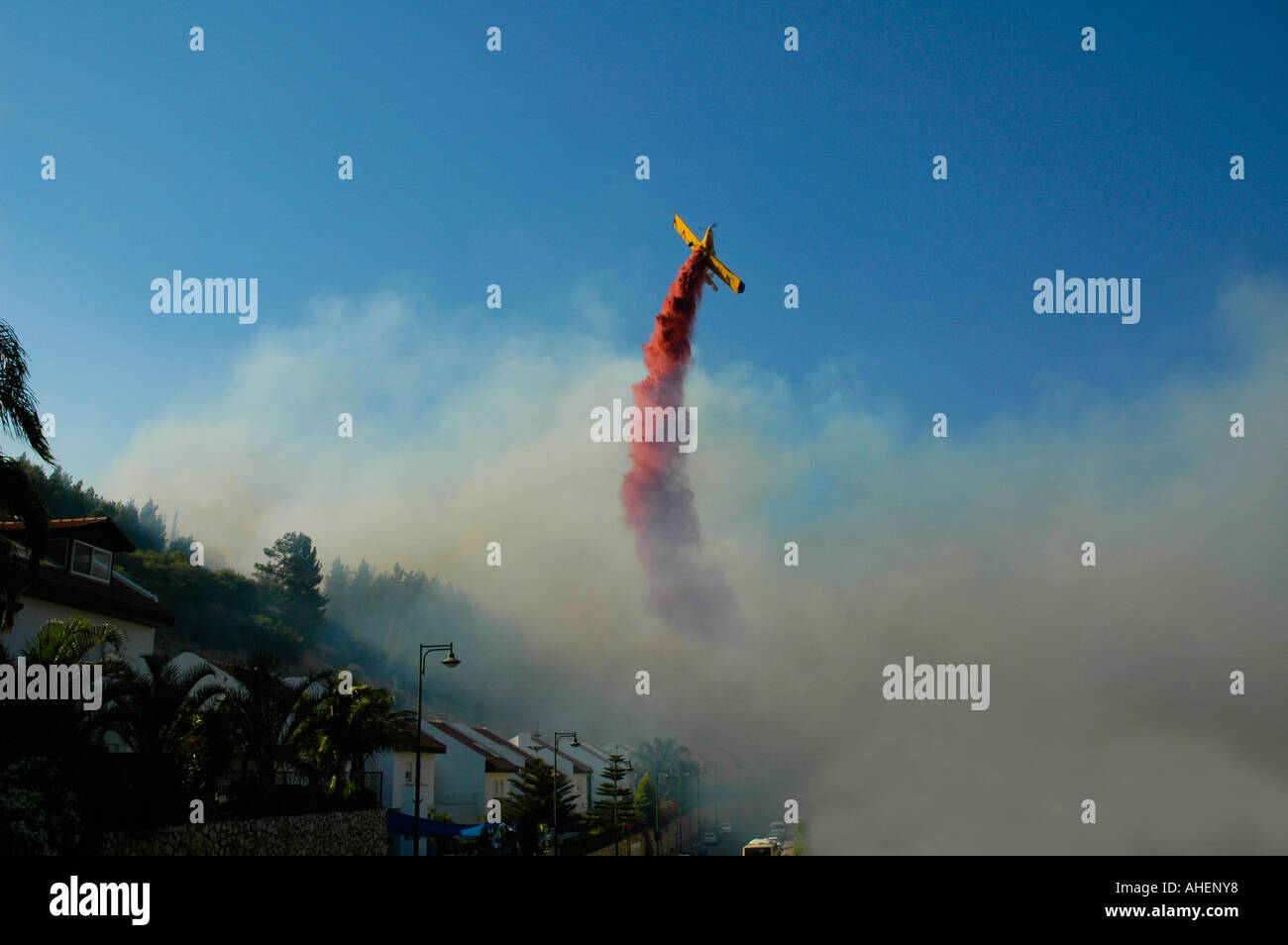 Air tractor at 802 hi-res stock photography and images - Alamy