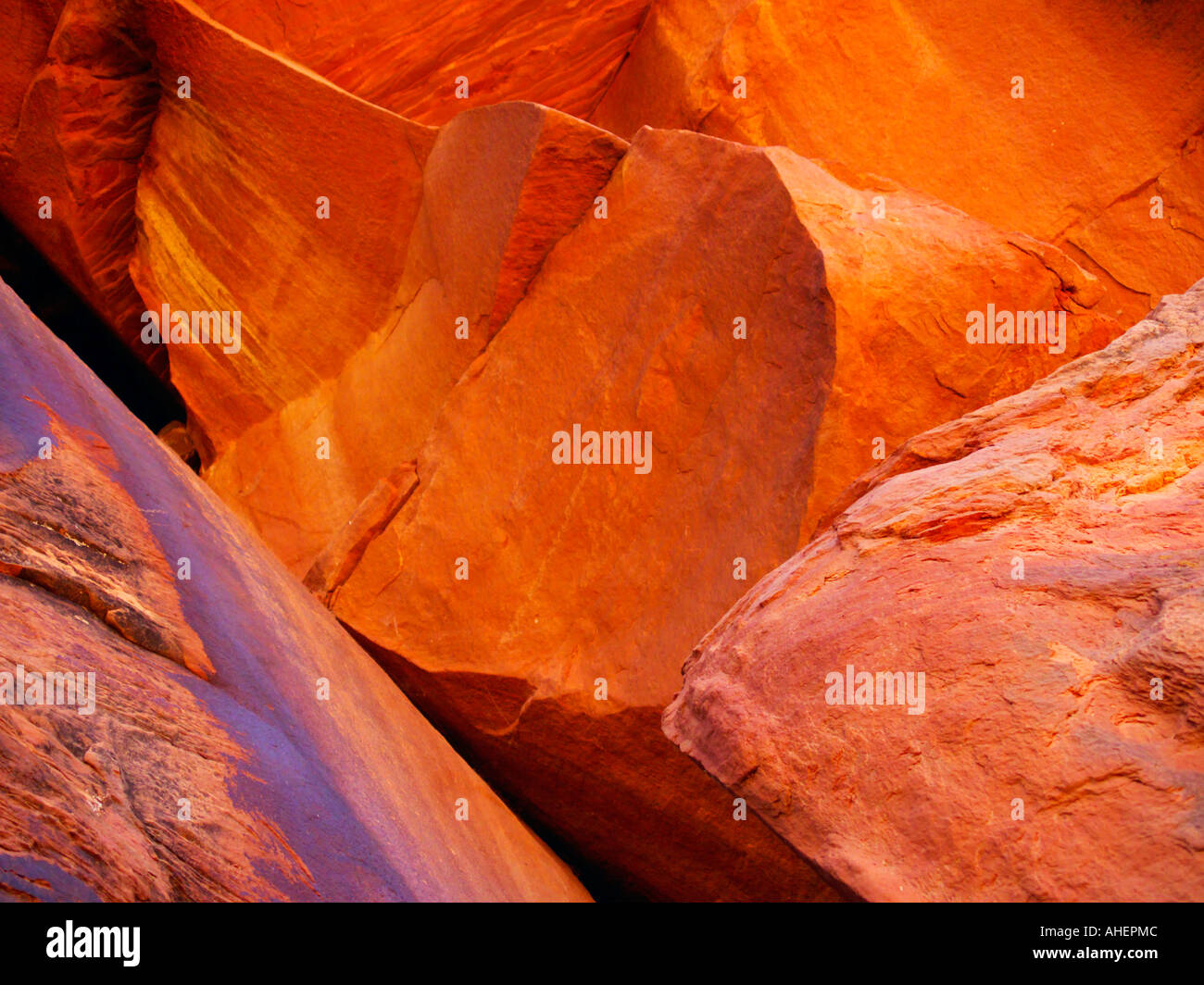 Red sandstone monument in arches hi-res stock photography and images ...