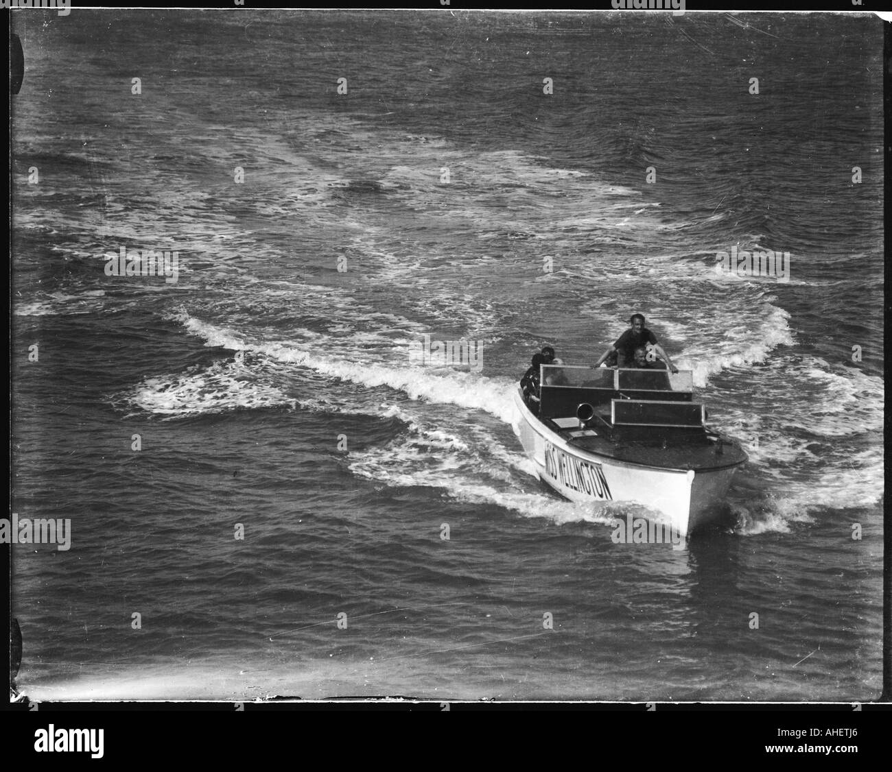 History of speed sailing hi-res stock photography and images - Alamy