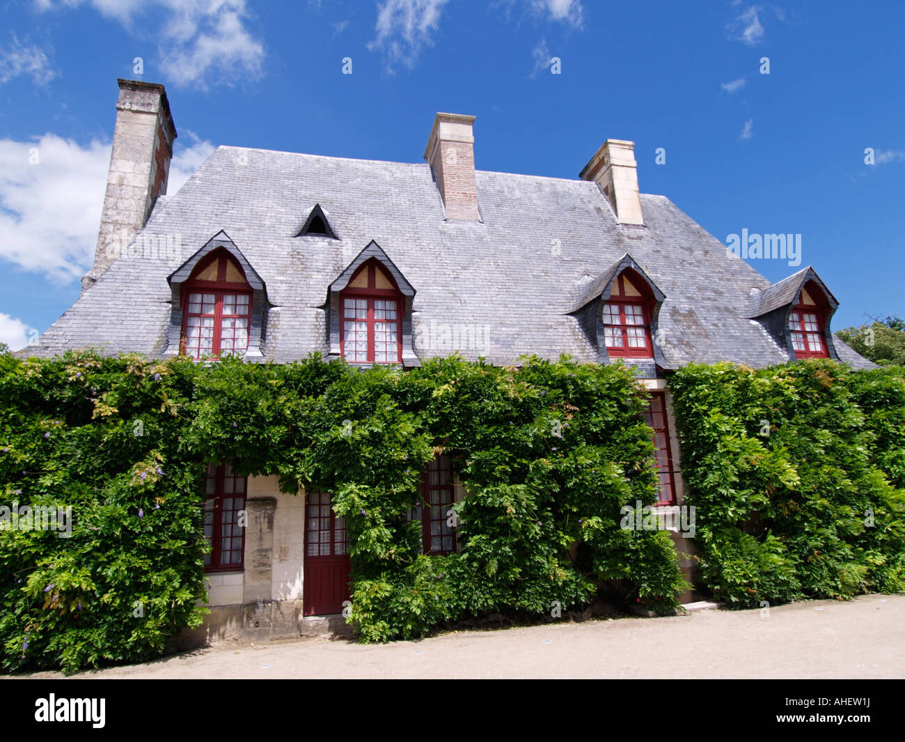 The Chateau de Chenonceau castle chancellery building Loire Valley ...