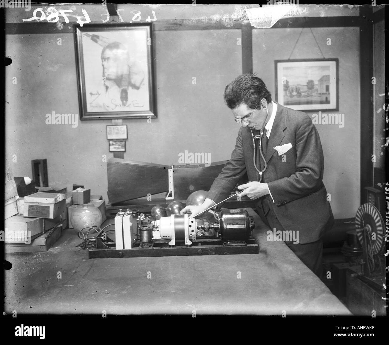 Sound film equipment Black and White Stock Photos & Images - Alamy