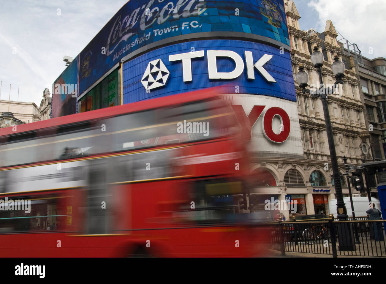 Doube decker bus hi-res stock photography and images - Alamy