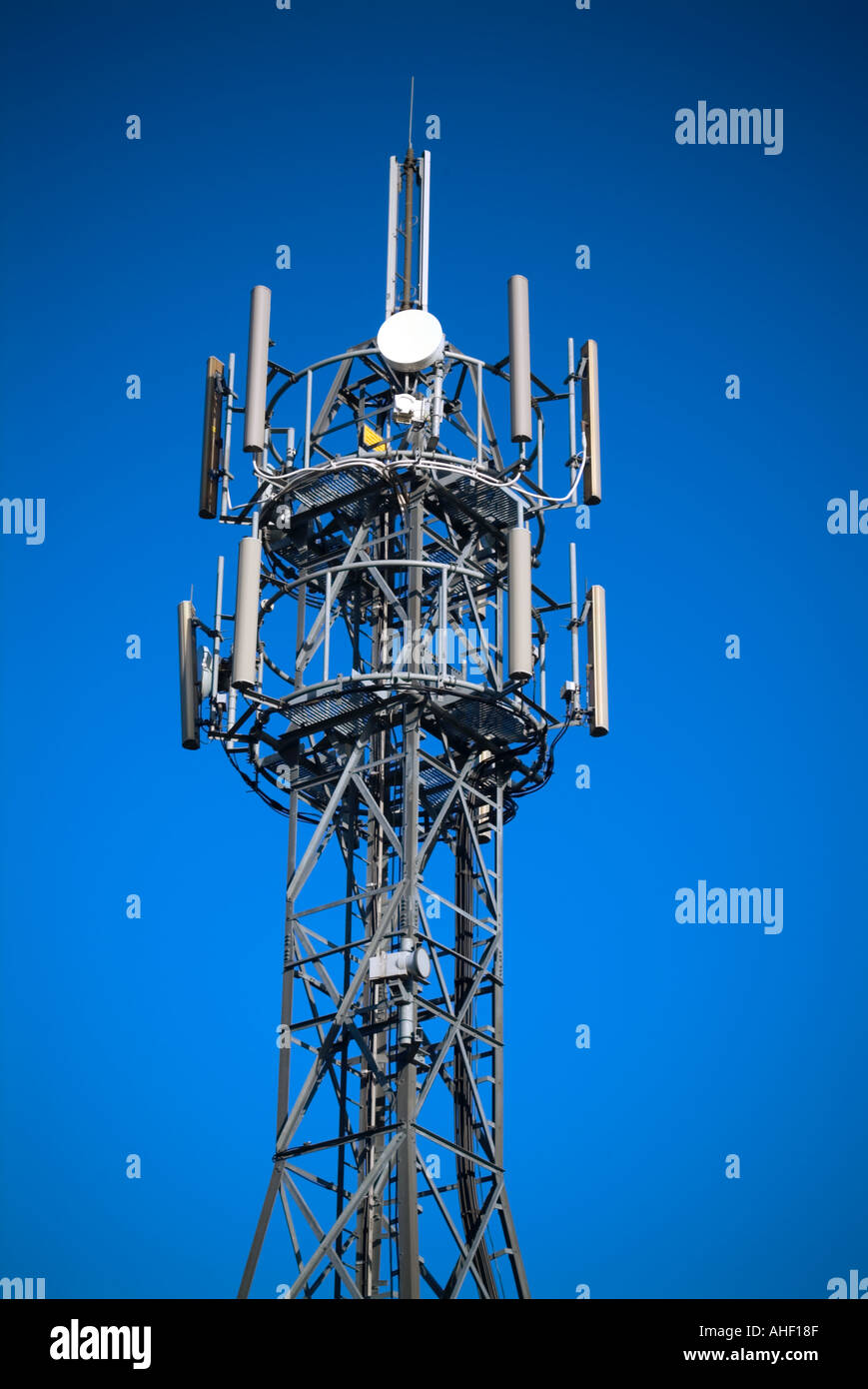 Electronic comms hi-res stock photography and images - Alamy