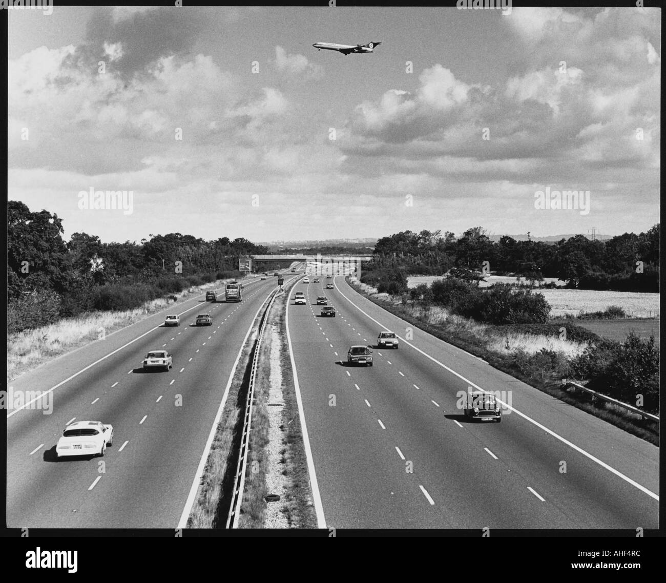 Plane over motorway hi-res stock photography and images - Alamy