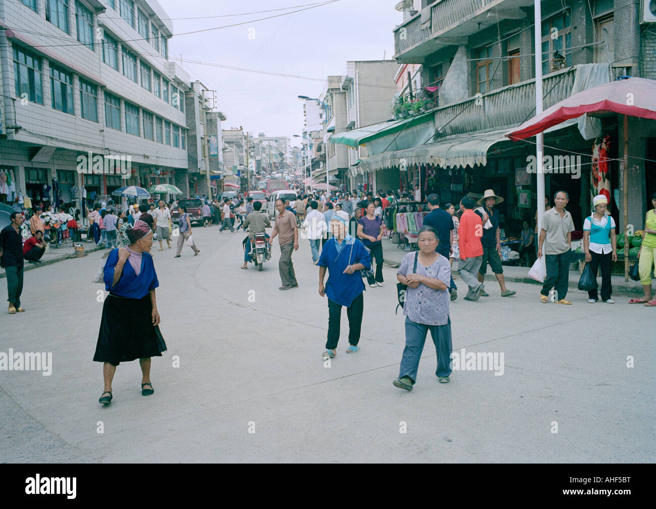 Street scene and daily life in China in East Asia. Lifestyle Work ...