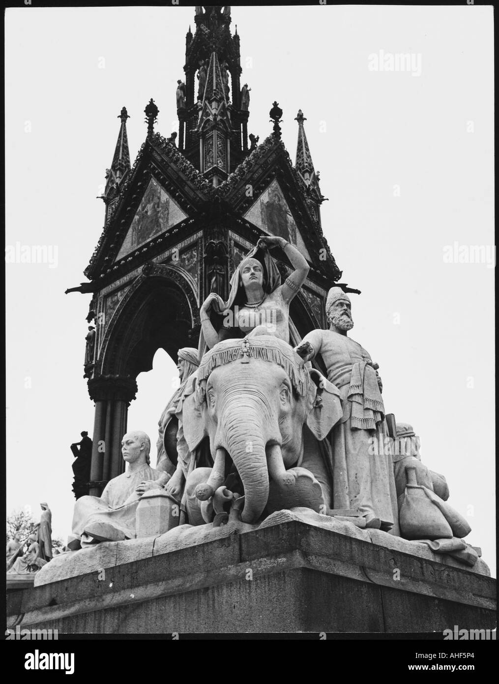 England london kensington albert Black and White Stock Photos & Images ...