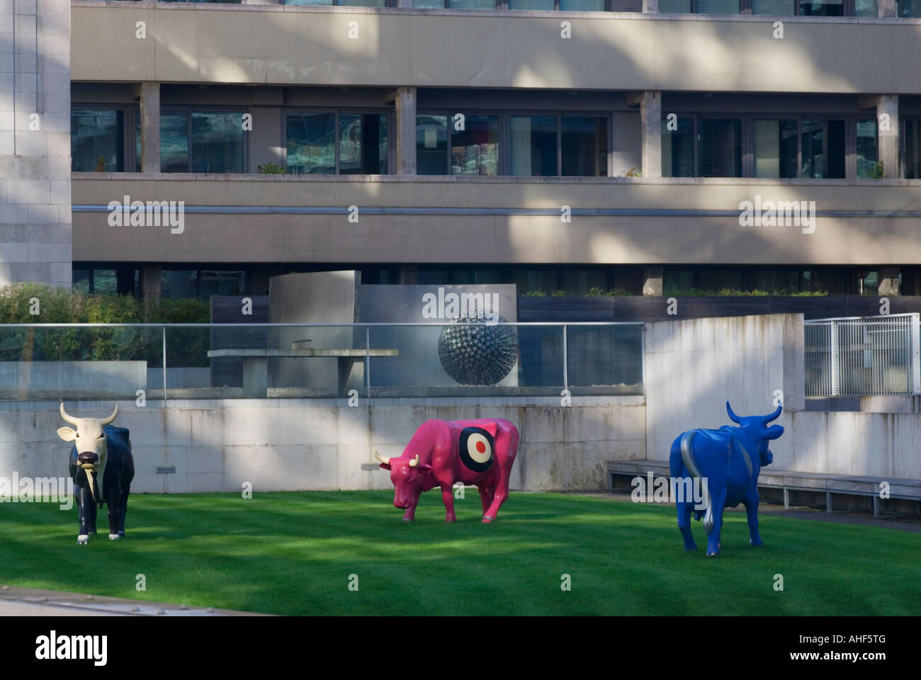 Three cow sculptures from Manchesters 'Cow Parade' Stock Photo - Alamy