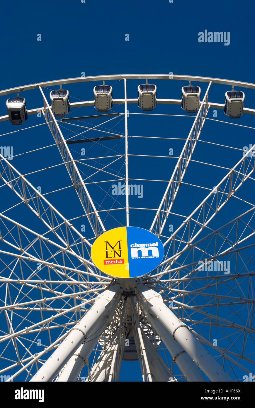 The Manchester Eye or big wheel in Exchange Square, Manchester city ...