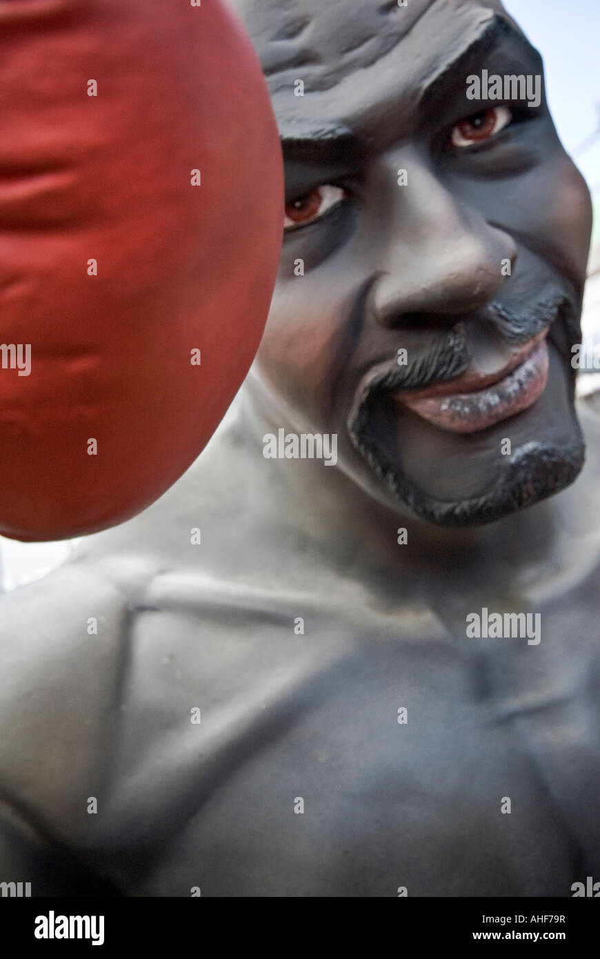 Mike tyson boxing hi-res stock photography and images - Alamy