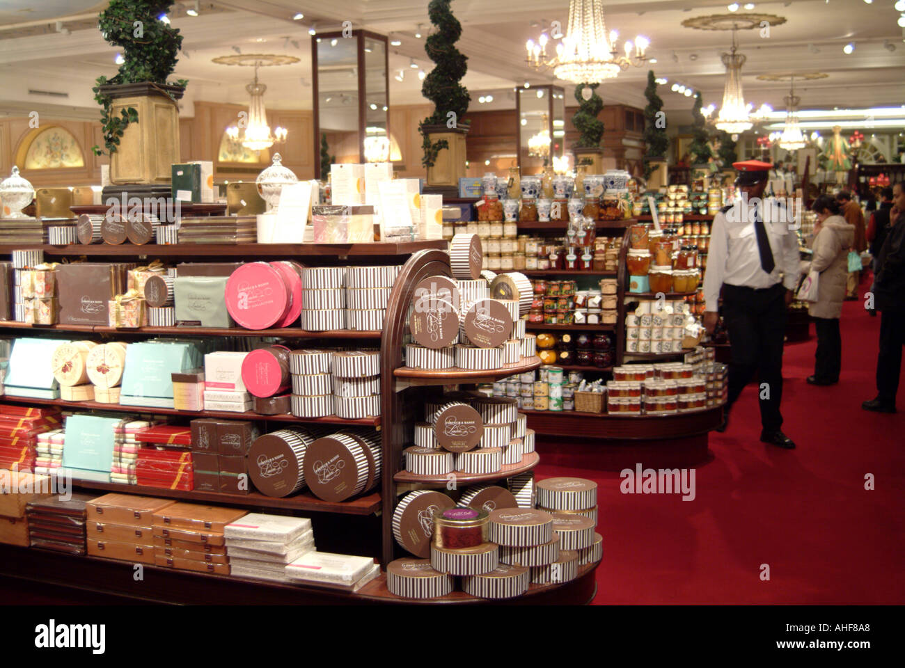 London Piccadilly Fortnum Mason tea Stock Photo - Alamy