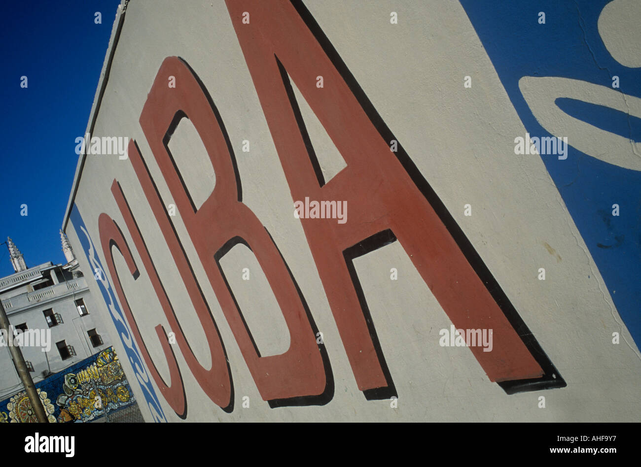 Cuban sign on wall Stock Photo - Alamy