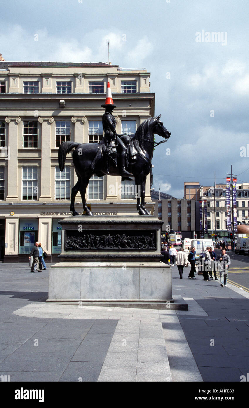 duke of wellington statue wearing it's traditional traffic cone outside ...