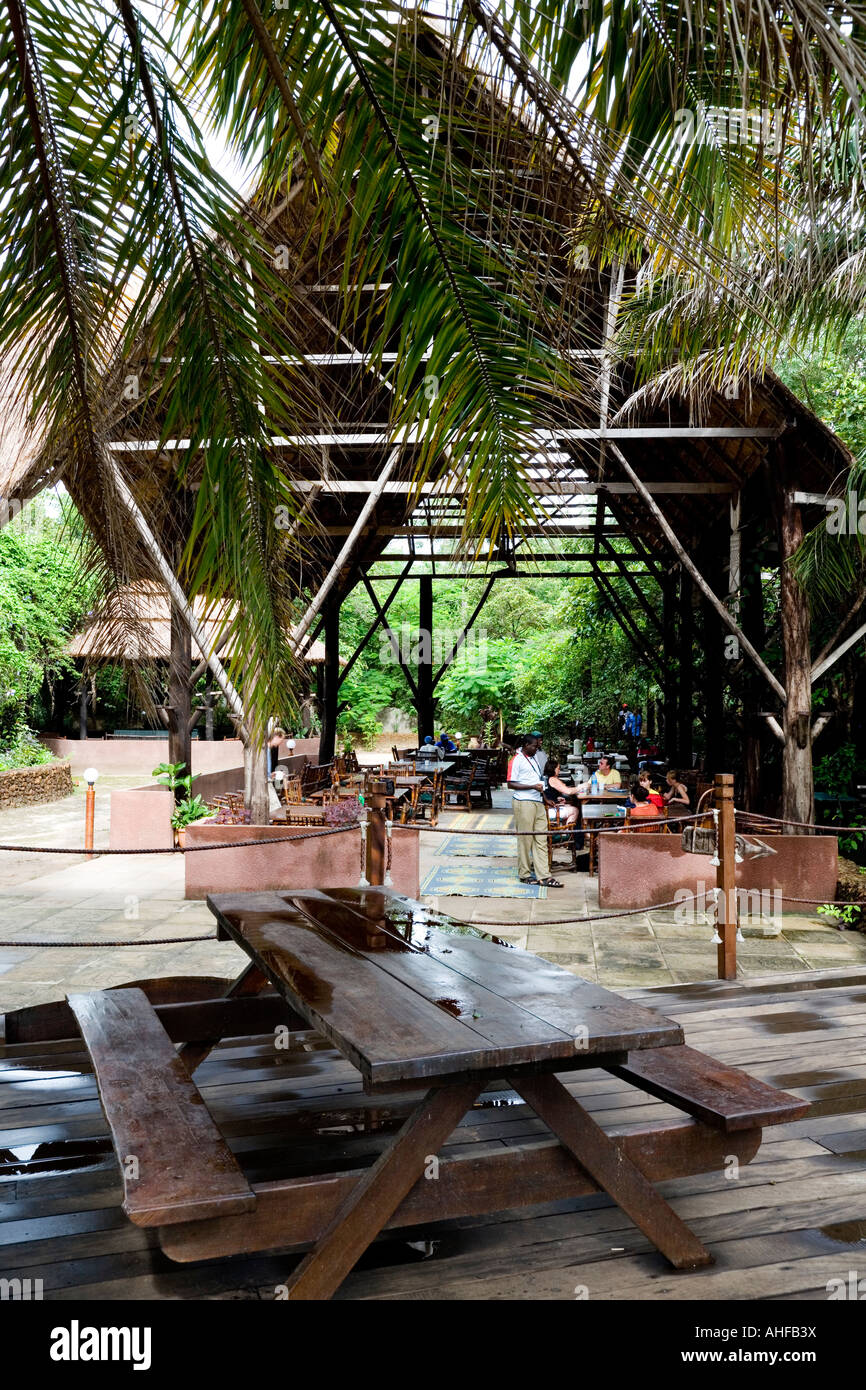 Refreshment area hi-res stock photography and images - Alamy