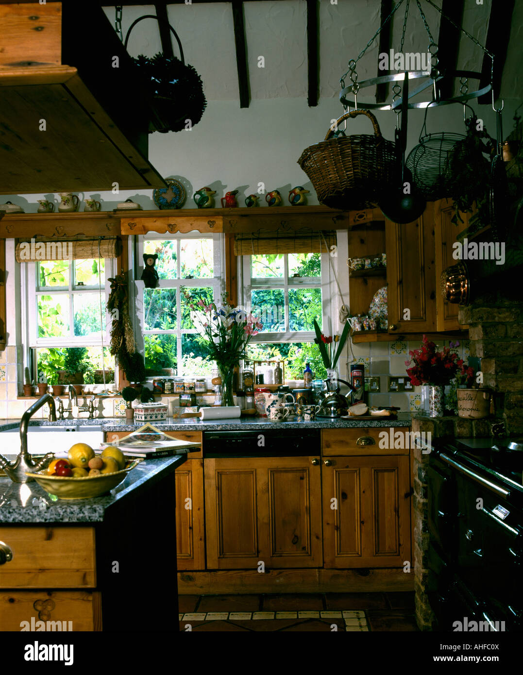 Small country kitchens domestic hi-res stock photography and images - Alamy