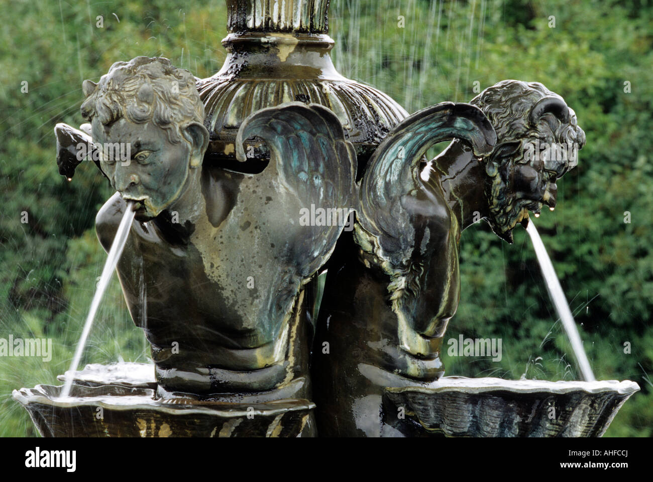 DETAIL OF ITALIAN BRONZE HEFFELFINGER FOUNTAIN IN LYNDALE PARK, SOUTH ...
