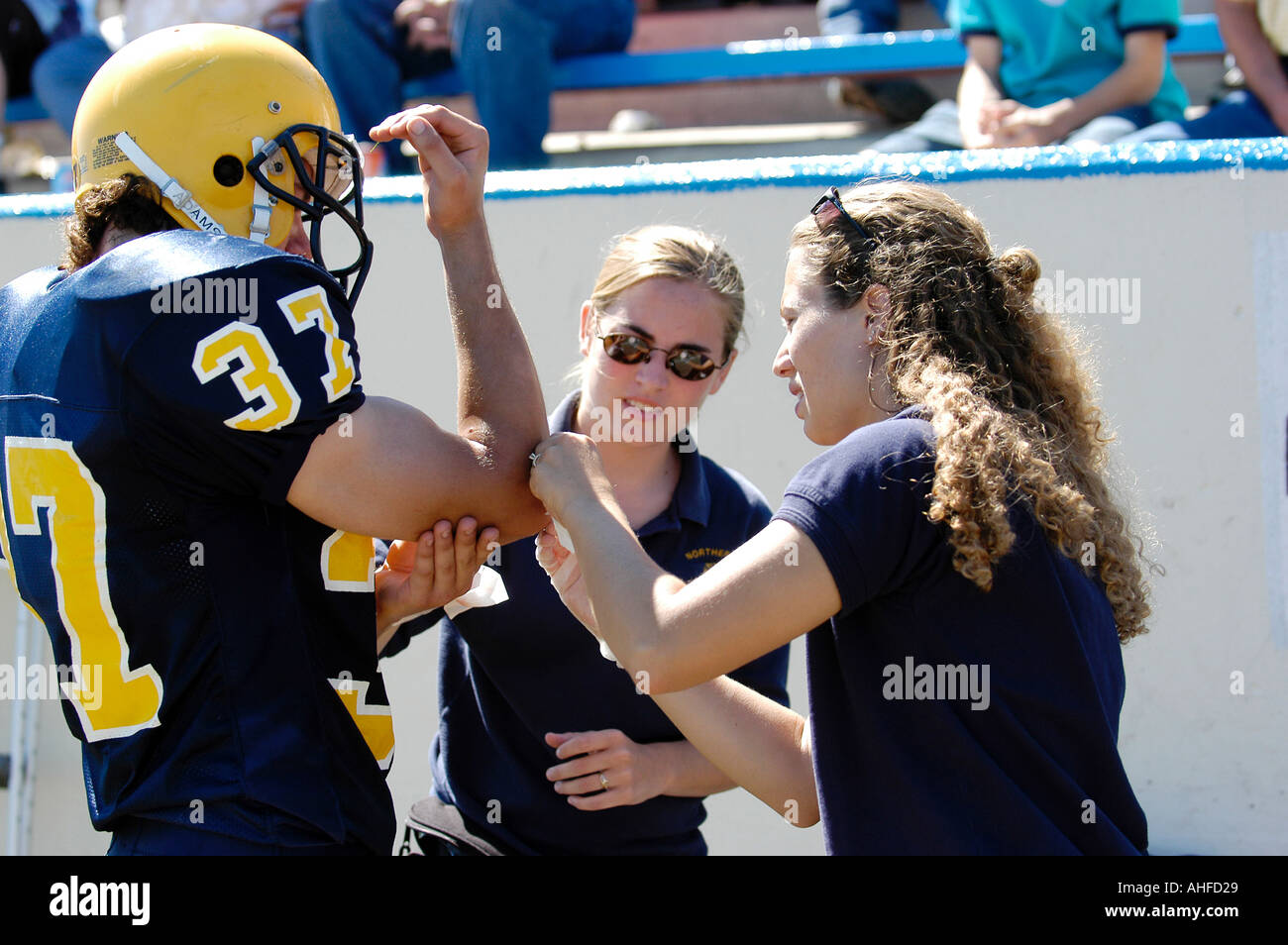 Injured player hi-res stock photography and images - Alamy