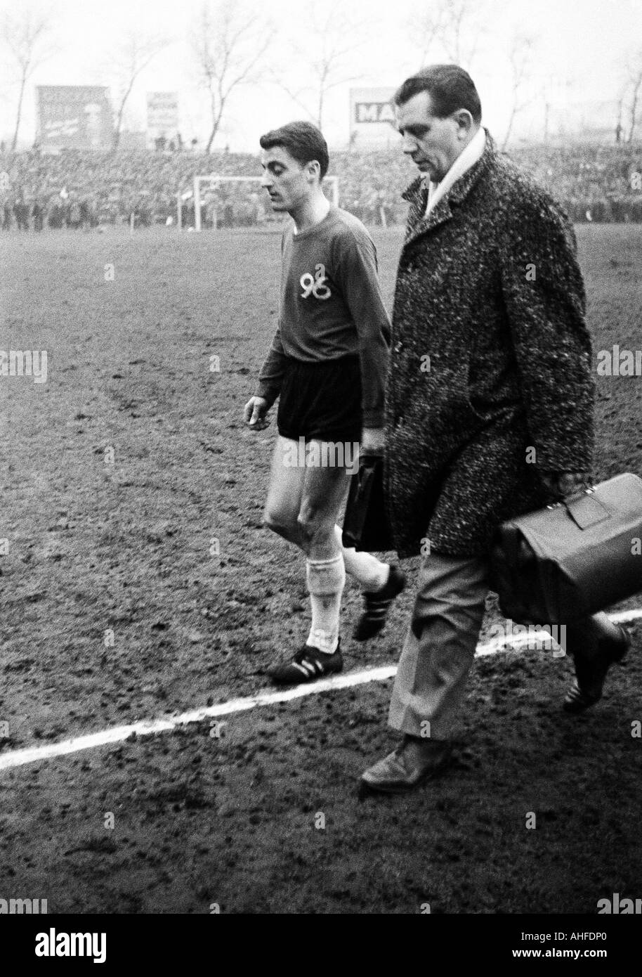 Leaving pitch Black and White Stock Photos & Images - Alamy