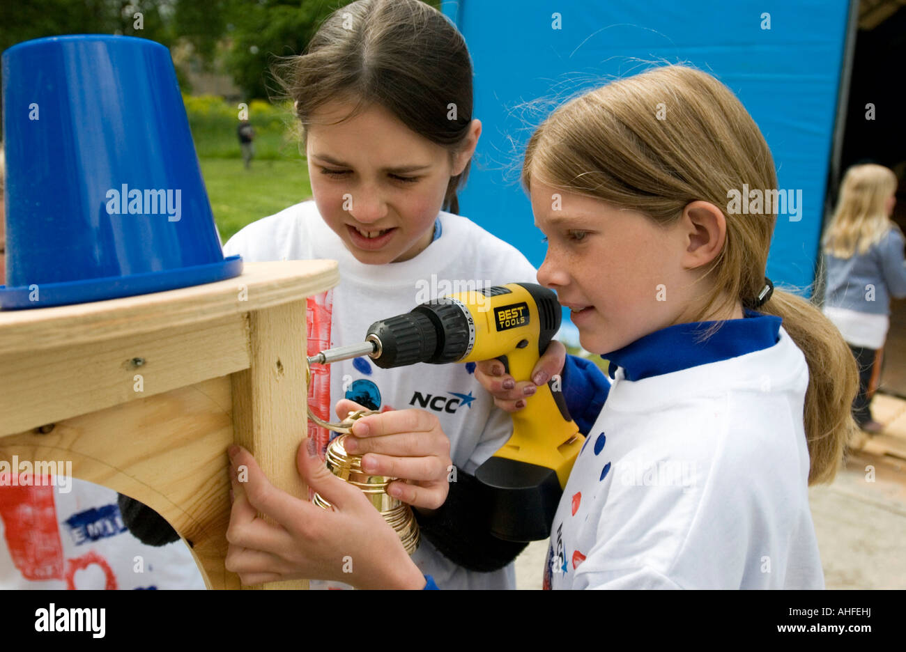 Girls building boxcar hi-res stock photography and images - Alamy