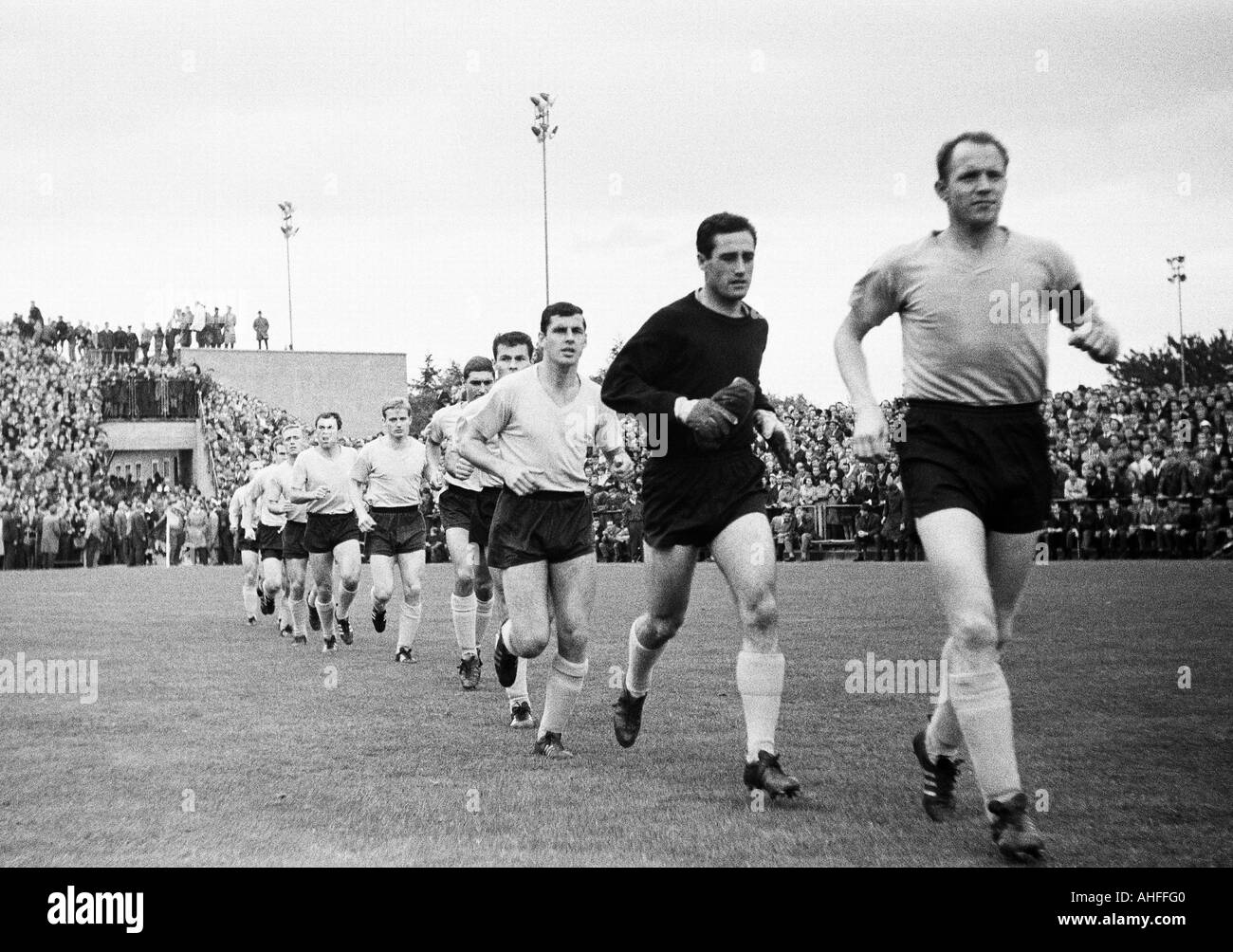 football, Bundesliga, 1965/1966, Borussia Moenchengladbach versus ...