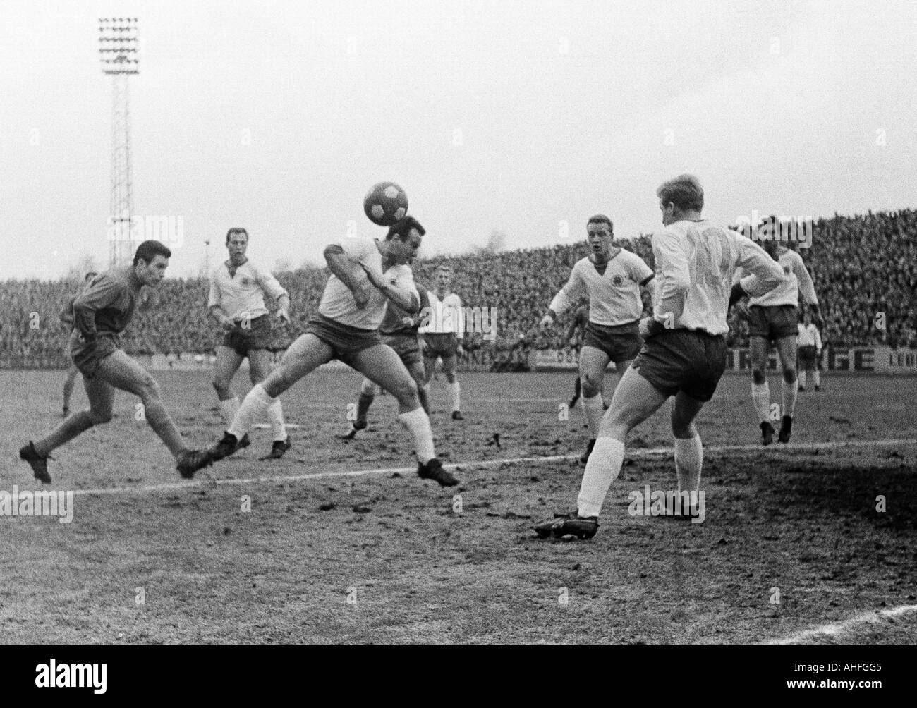 Rwo stadium rot weiss essen hafenstrasse hi-res stock photography and ...