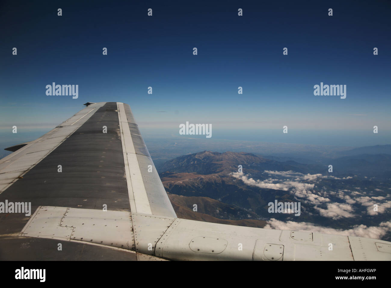 airplane wing view landscape flight window sky Stock Photo - Alamy
