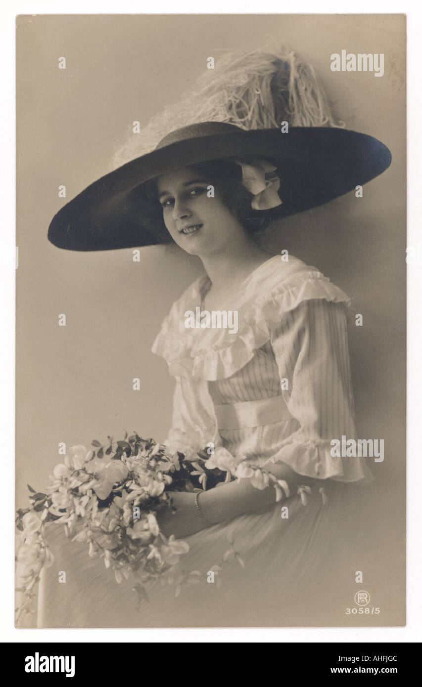 Woman 1912 High Resolution Stock Photography and Images - Alamy