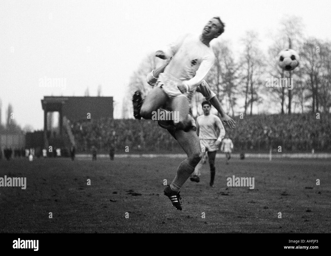 football, Bundesliga, 1966/1967, Muengersdorfer Stadium in Cologne, 1 ...