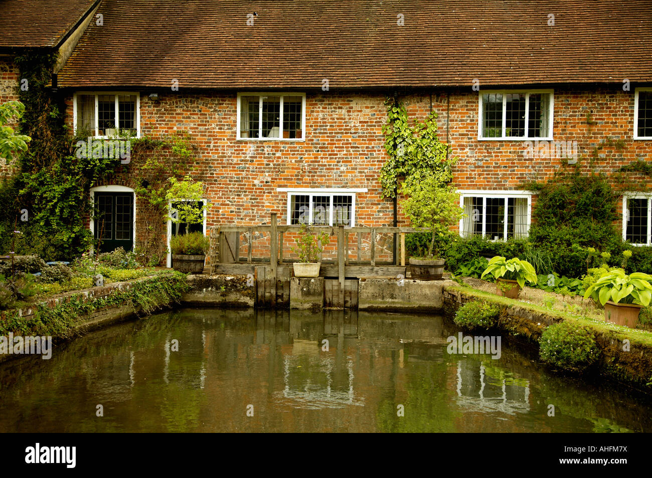 Mill house hi-res stock photography and images - Alamy