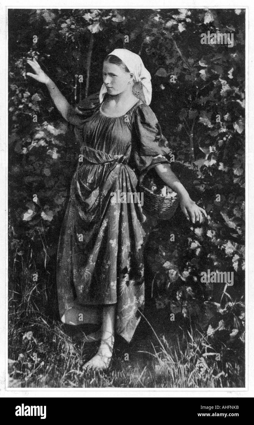 Russian peasant hi-res stock photography and images - Alamy