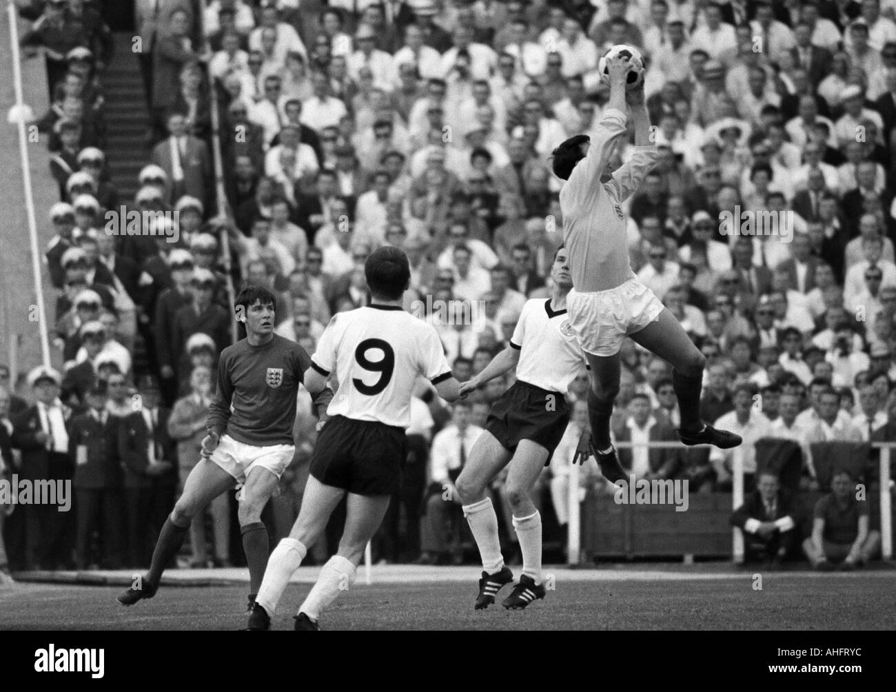 Fußballnationalmannschaften hi-res stock photography and images - Alamy