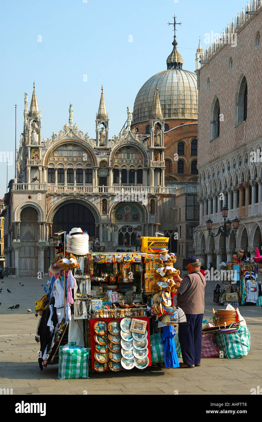 Souvenirs stall on San Marco square, Venice, Italy Stock Photo - Alamy