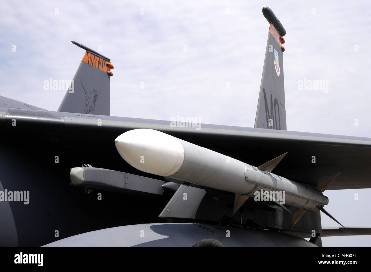 Bomber Missile mounted under wing Stock Photo - Alamy