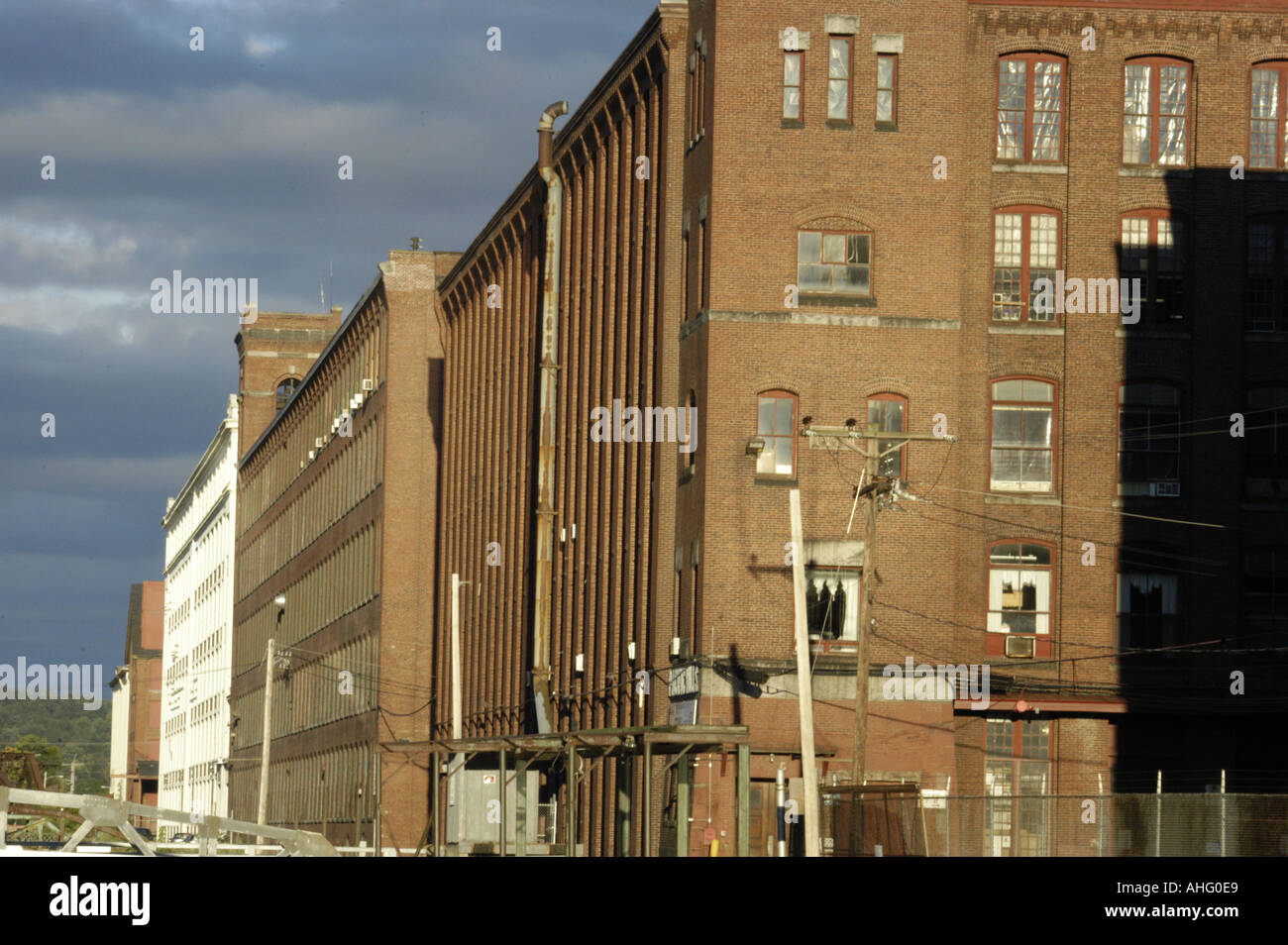 Buildings of the industrial revolution hi-res stock photography and ...