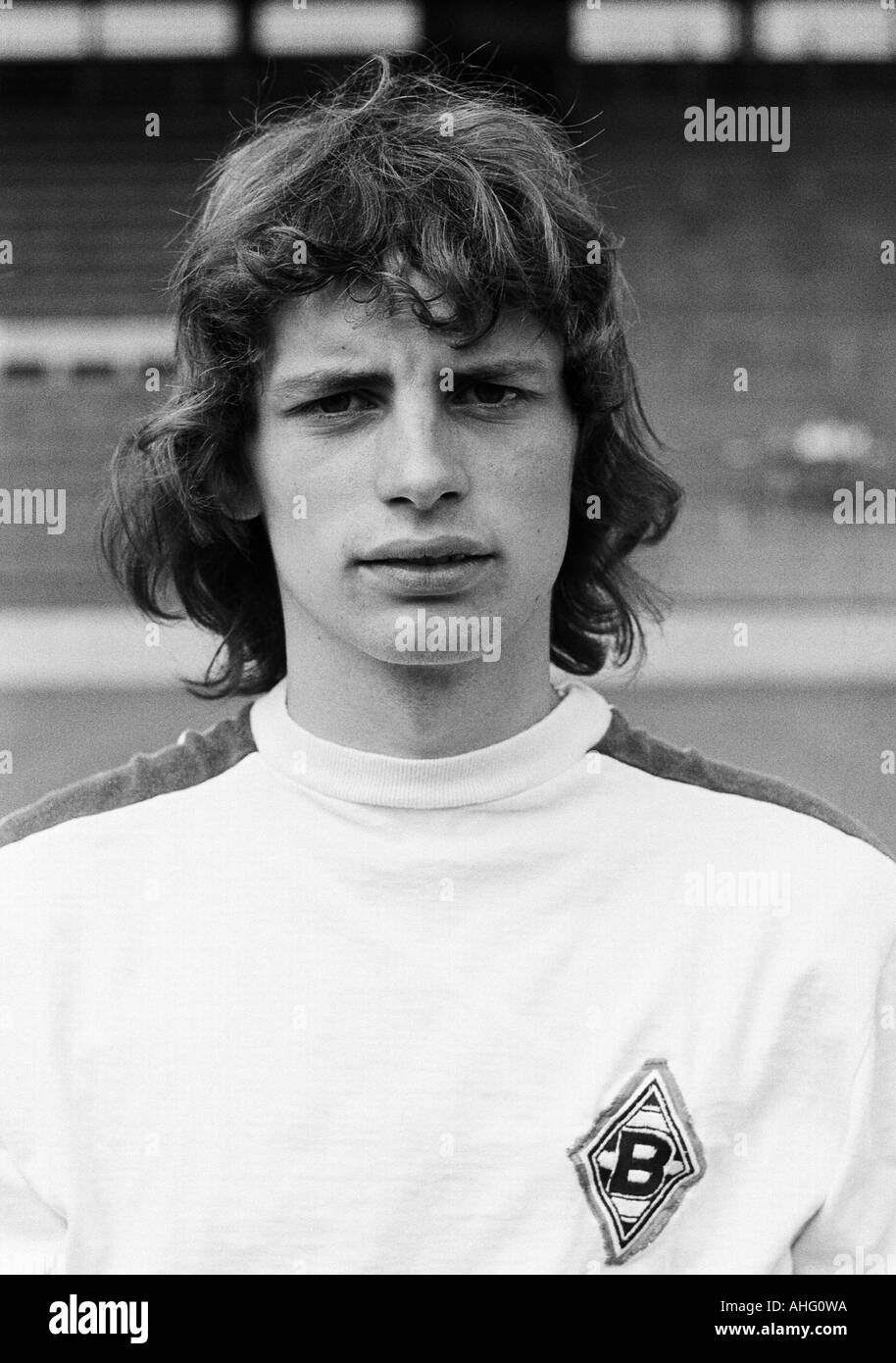 1975 1976 football portrait hi-res stock photography and images - Alamy