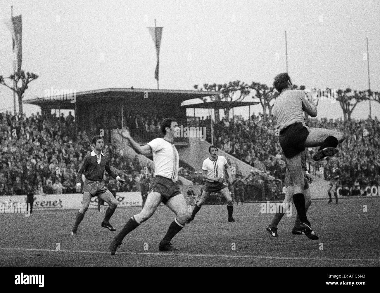 football, Bundesliga, 1968/1969, Wedau Stadium in Duisburg, MSV ...