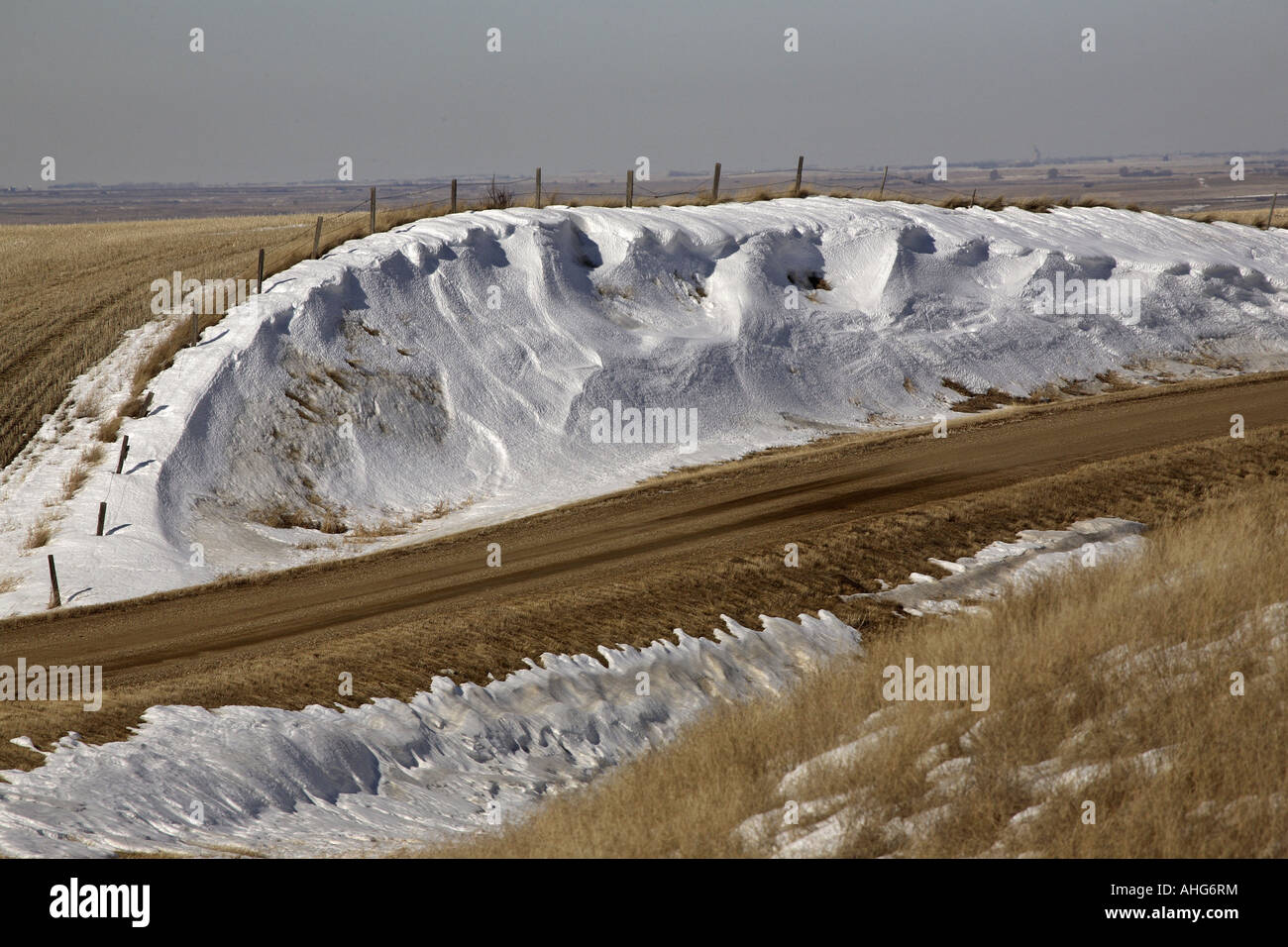 Ditch fence hi-res stock photography and images - Alamy