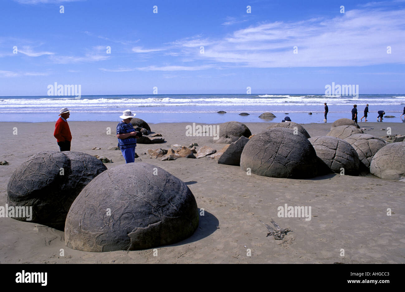Circular stones moeraki otago new zealand hi-res stock photography and ...