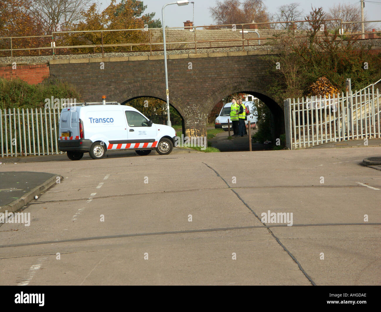 Police and Gas Board attend a gas leak 1 Stock Photo - Alamy