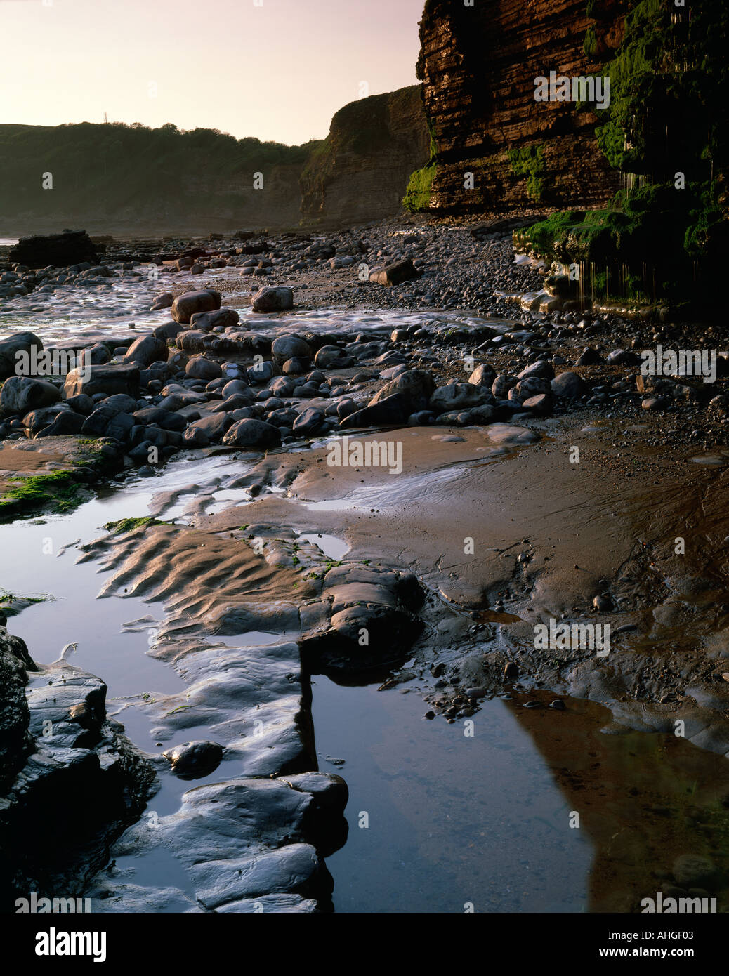 Spring afternoon falling tide Temple Bay Stock Photo - Alamy