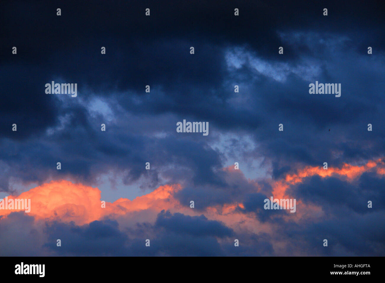 Weather stormclouds hi-res stock photography and images - Alamy