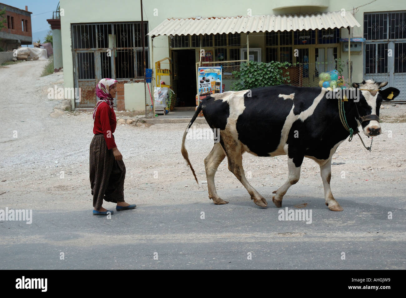 Woman returning clothes hi-res stock photography and images - Alamy