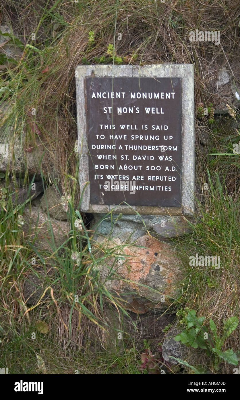 Davids well hi-res stock photography and images - Alamy